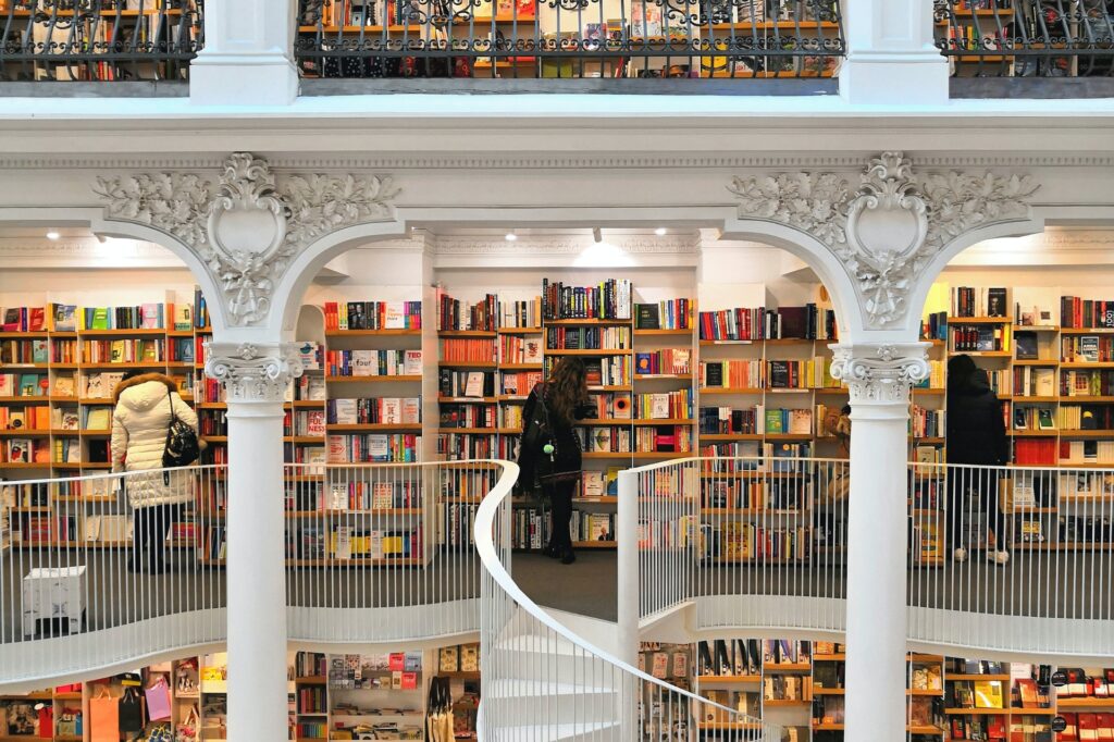 Découvrez les dix plus belles librairies de Paris - Moriss Immobilier